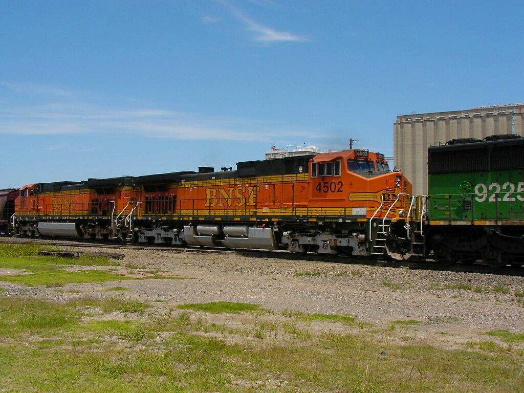 BNSF 4502